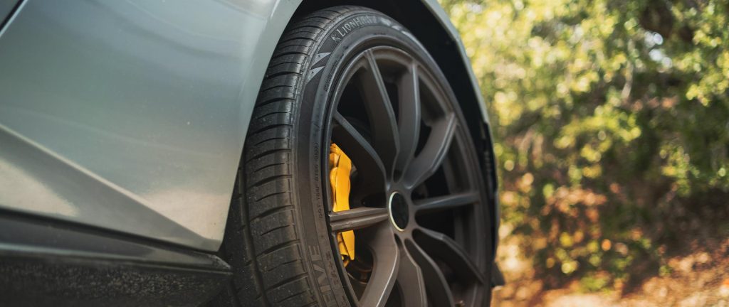 Tips For Driving In The Rain Safely | Lionhart Tires