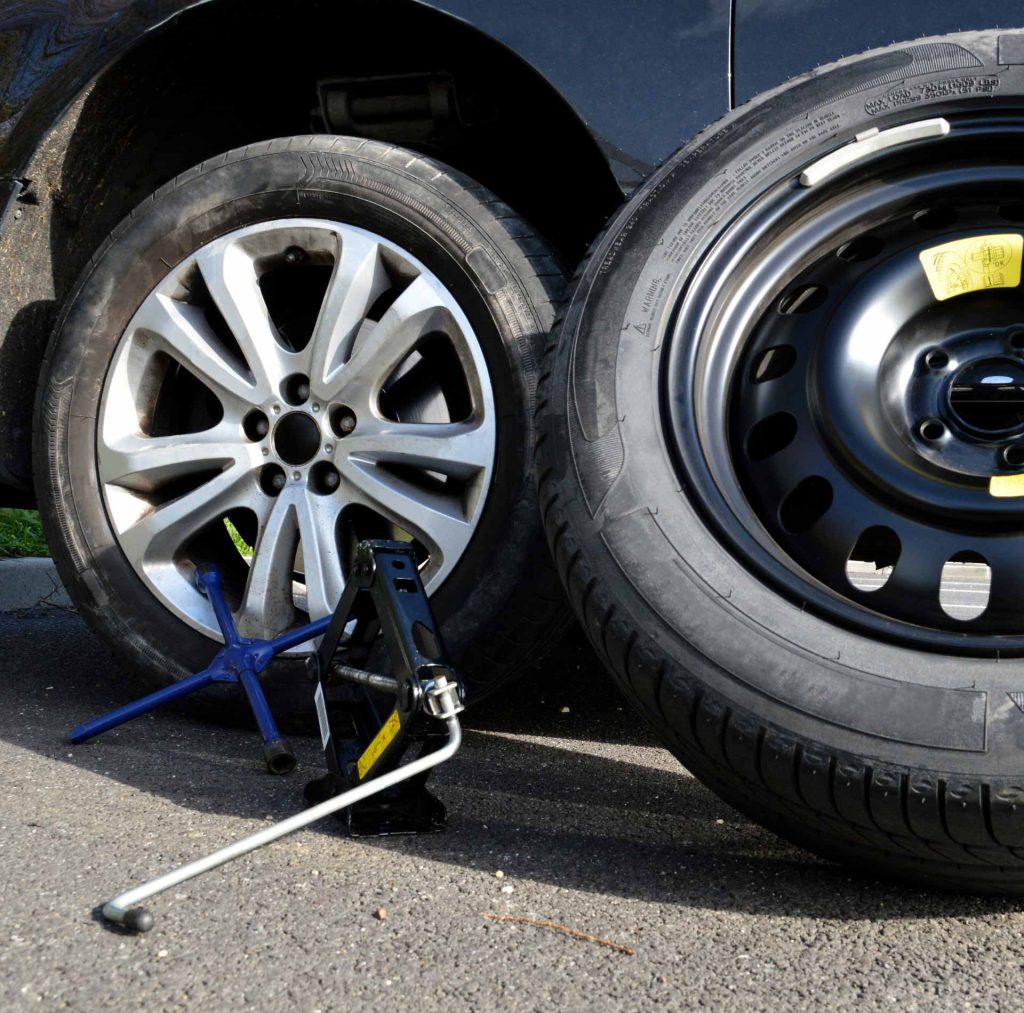 How to Change a Flat Tire | Lionhart Tires